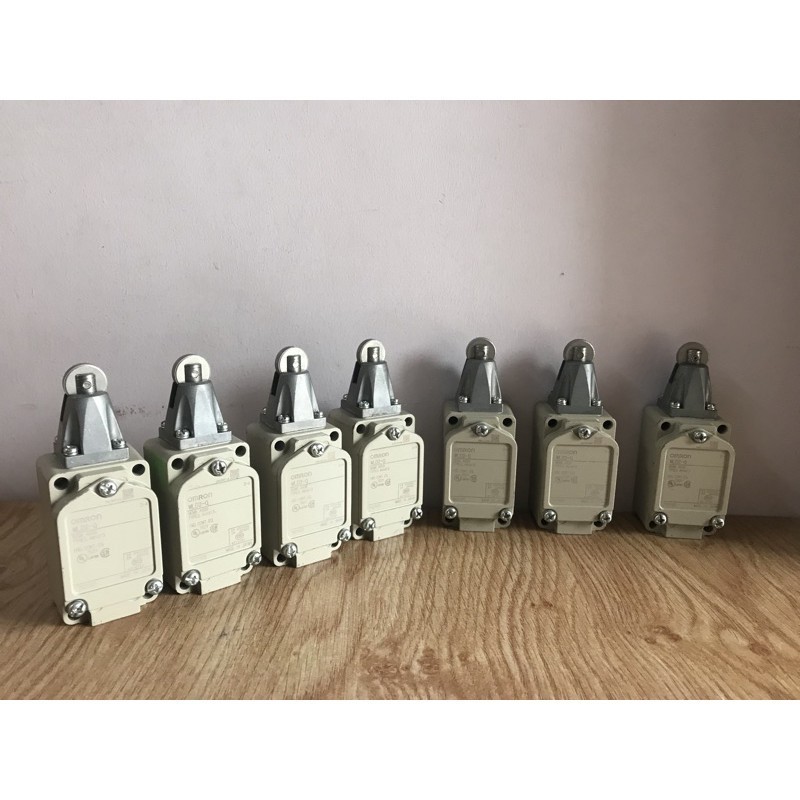 OMRON WLD2-Q limit switch (clearance without case) | Shopee Philippines