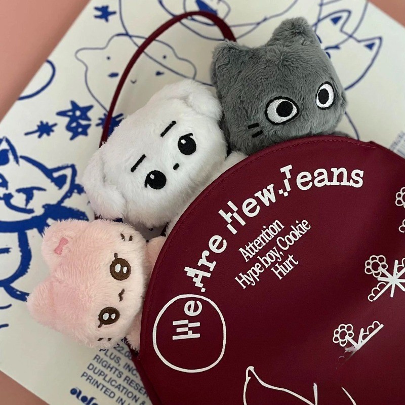 NewJeans DANIELLE MINJI HAERIN HANNI HYEIN Black White Cat Plush ...