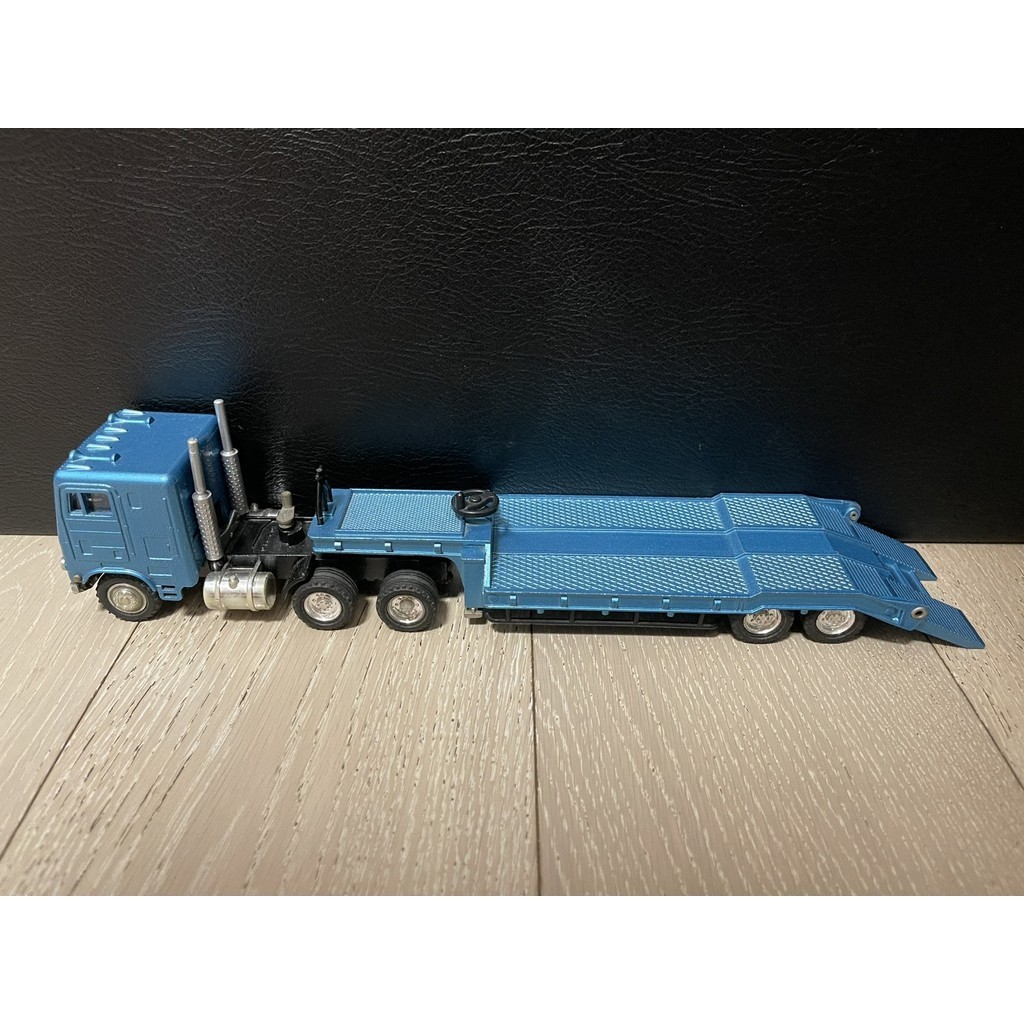 Freightliner Blue Trailer 1/53 Received the Model If You Have Any ...