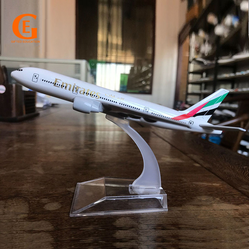 Emirates Airlines Boeing 777 Aircraft Model B777 Airplane Plane Diecast ...