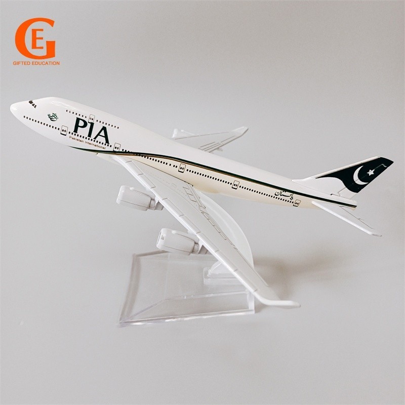Pakistan International Airlines B747 Aircraft Model PIA Boeing 747 ...