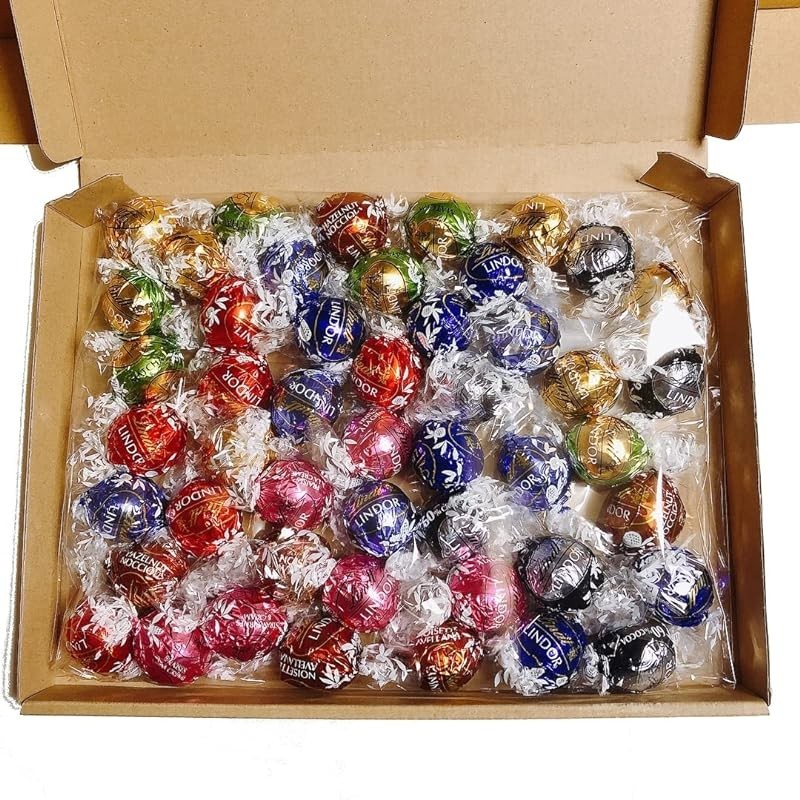 Lindt Lindor 48 chocolates of 8 kinds Gold & Silver & Strawberry Large ...