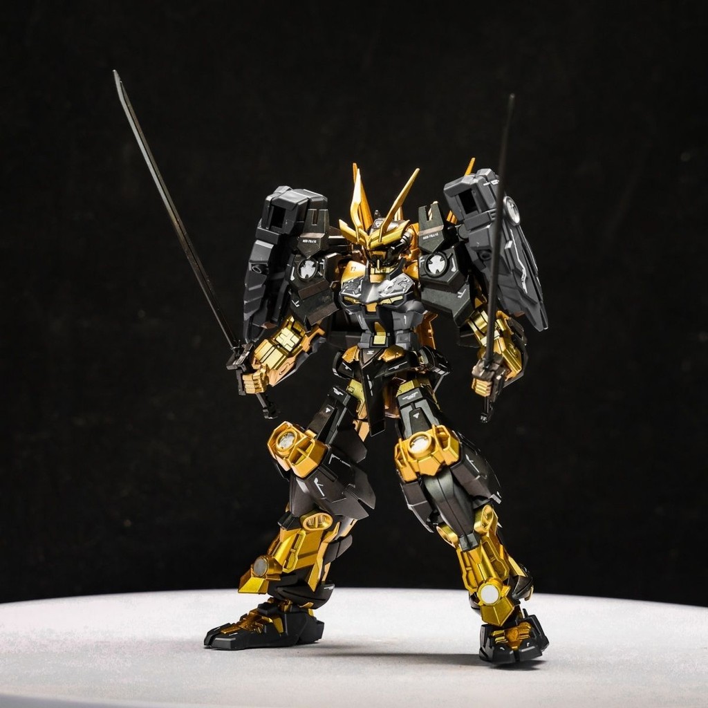senko Astray Gundam gunpla Stubborn Black Gold 1/144 Assembled Model ...
