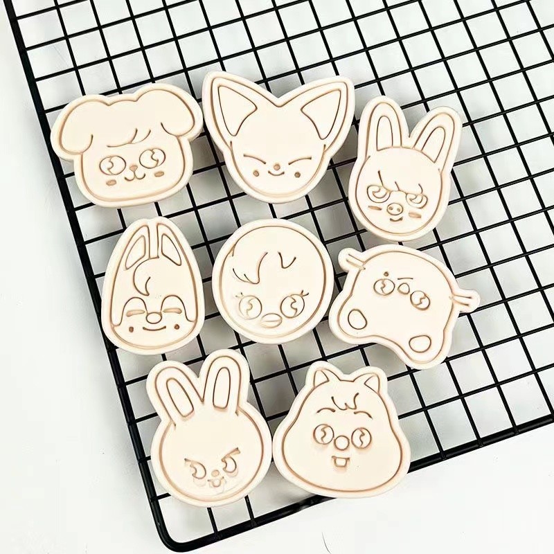 New Kpop idol Stray Kids Cookie Cutter Kawaii Biscuit Mould Cartoon ...