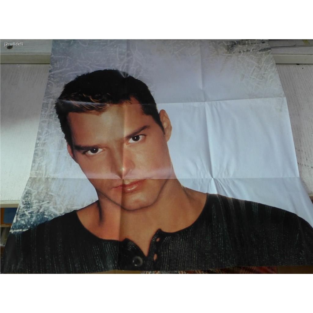 ﹊Genuine CD record Latin American music pop dance music Ricky Martin ...