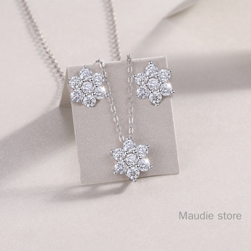 Full Real Moissanite Diamond Clover Necklace Total 0.7ct 100% S925 Women's Flower Women ...