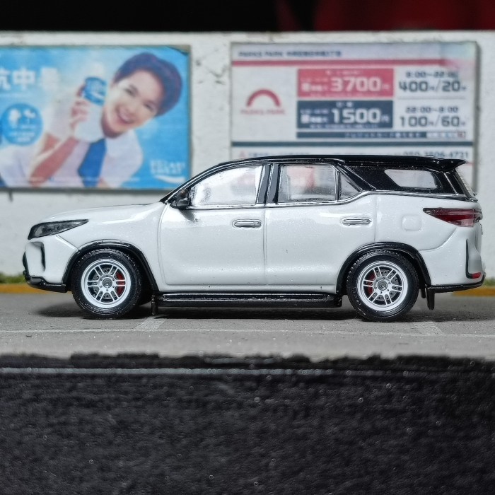 Diecast SUV RPT 01 1:64 Mini Scale Rims | Shopee Philippines