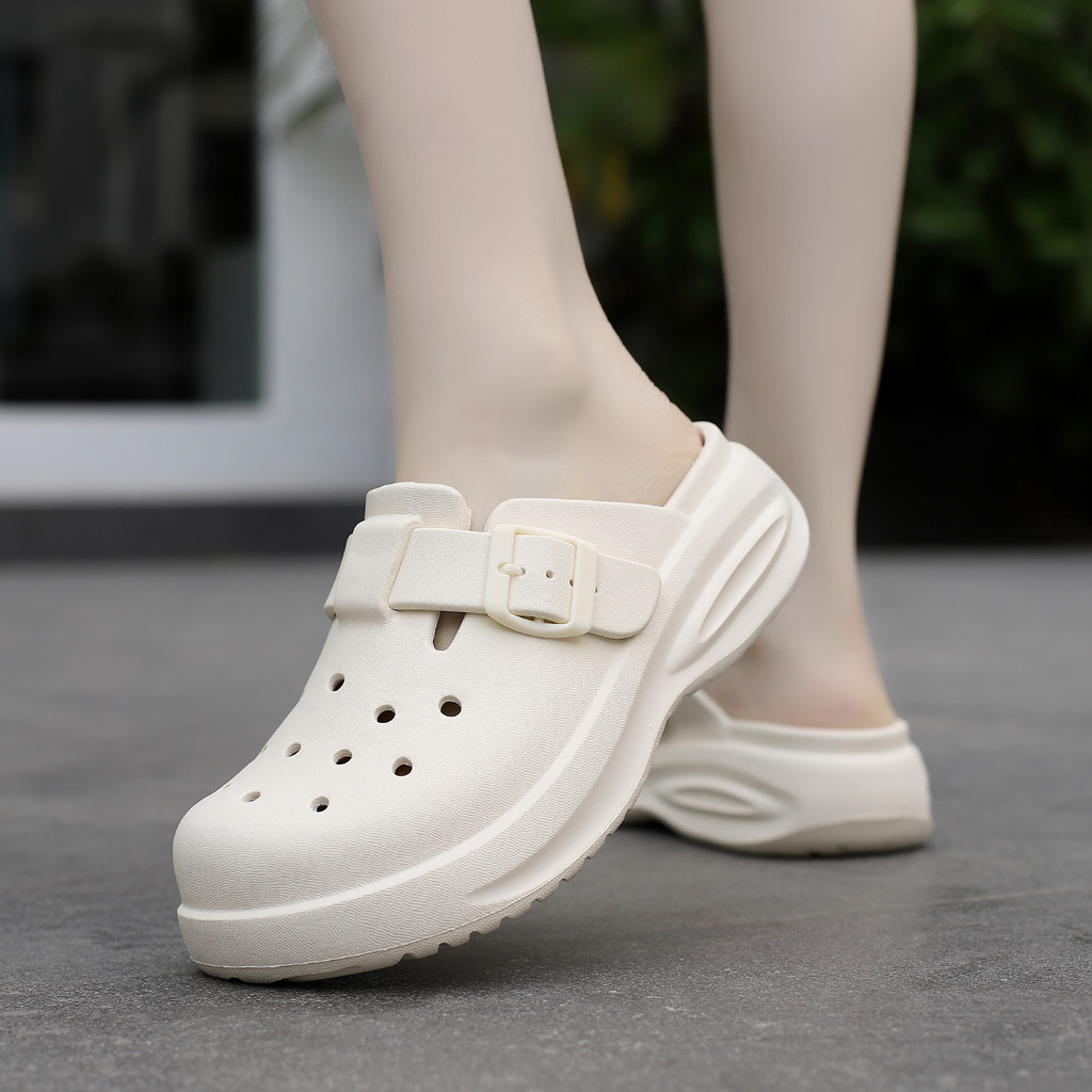Women's Crocs soft soles step on to feel light and breathable new ...
