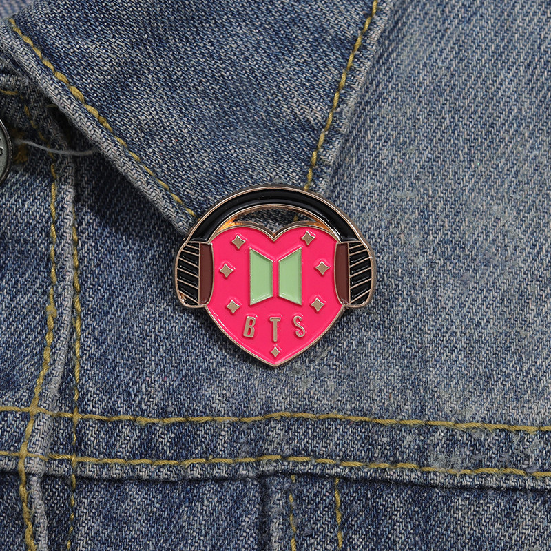 "BTS" Korean Boy Group Enamel Brooch Music Love Backpack Badge Gift To ...