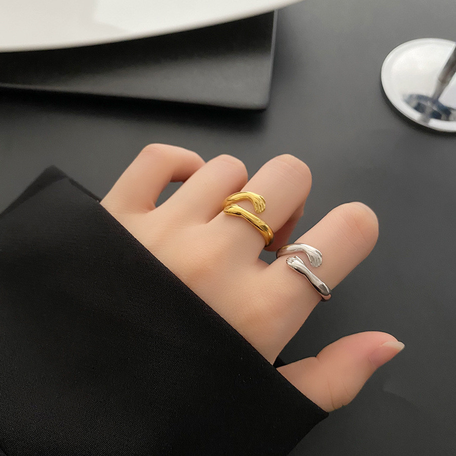 Romantic Hands Embrace ring of Love Titanium Steel Colorfast ring Female Embrace Valentine's Day ...