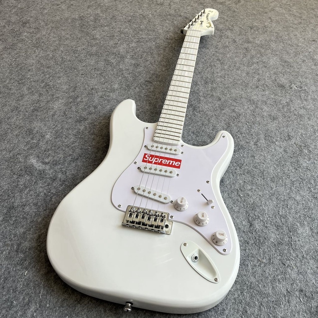 Classic White Supreme Fender Stratocaster Electric Guitar Maple ...