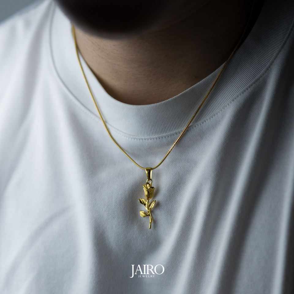 JAIRO Rocio Rose Necklace in Gold | Shopee Philippines