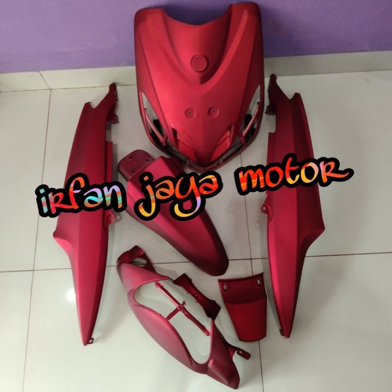 MERAH The full smooth body Cover of the Yamaha Mio Smile is matte red ...