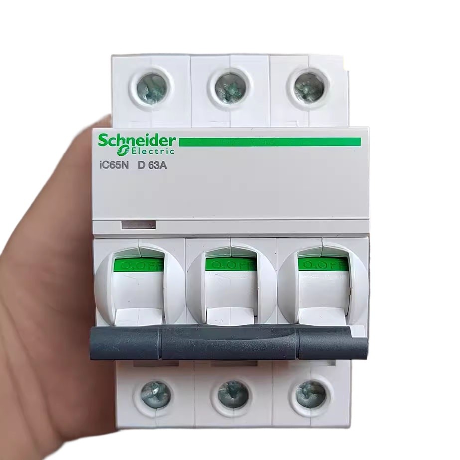 D-type power Schneider Schneider C65 3P 63A 40 circuit breaker 380V air switch 32 black handle ...