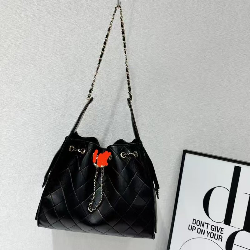 Women's Shoulder Bag, 26cm Sheepskin Lingge Women's Stray Bag ...