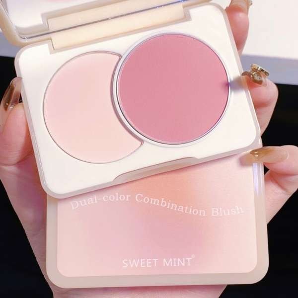 blush on blush on with brush Two-tone blush, purple cheeks, inflated ...