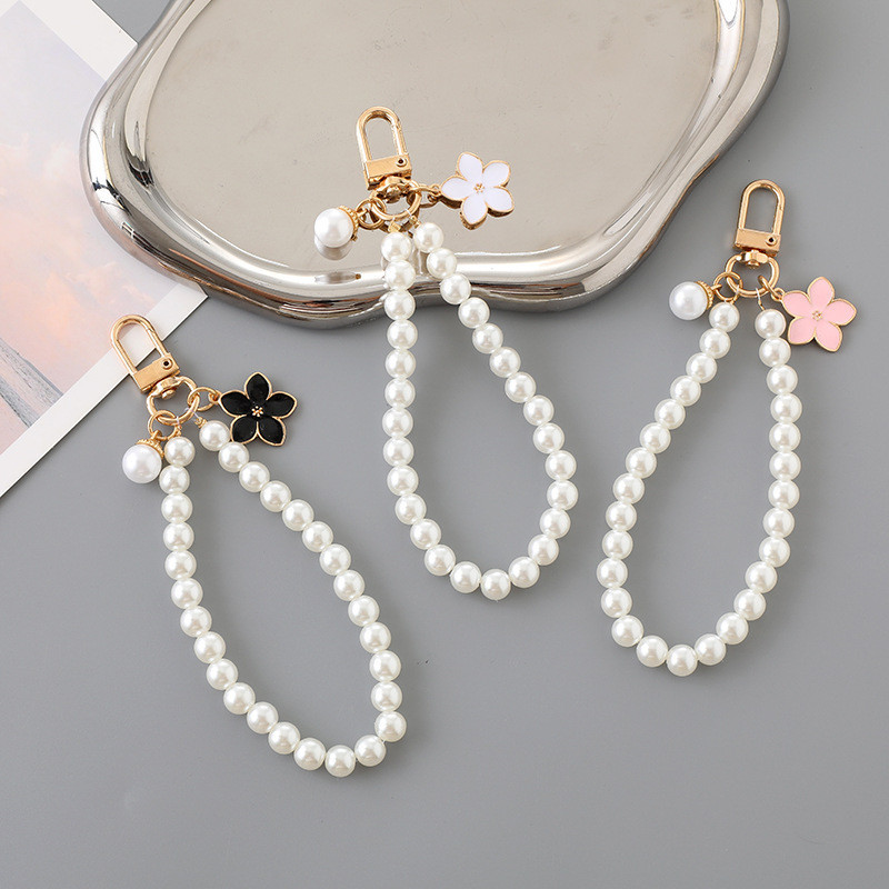 Sweet Flower Pendant Keychains Luxury Imitation Pearl Chain Sakura ...