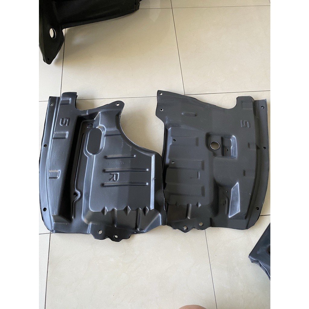 Plastic Under The Engine Nissan cefiro A32 A33 1996-2001 With Left And ...