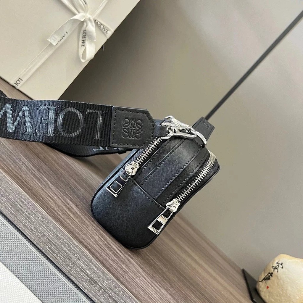 LOEWE LOEWE 2023 New Style Small Box Camera Bag Men Women Same Style ...