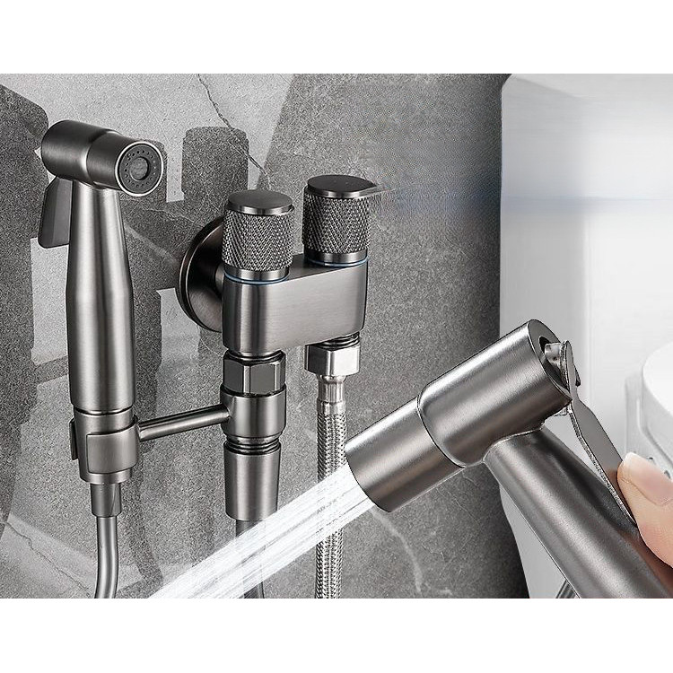 All-copper toilet gun ash companion spray gun pressurized one in two ...