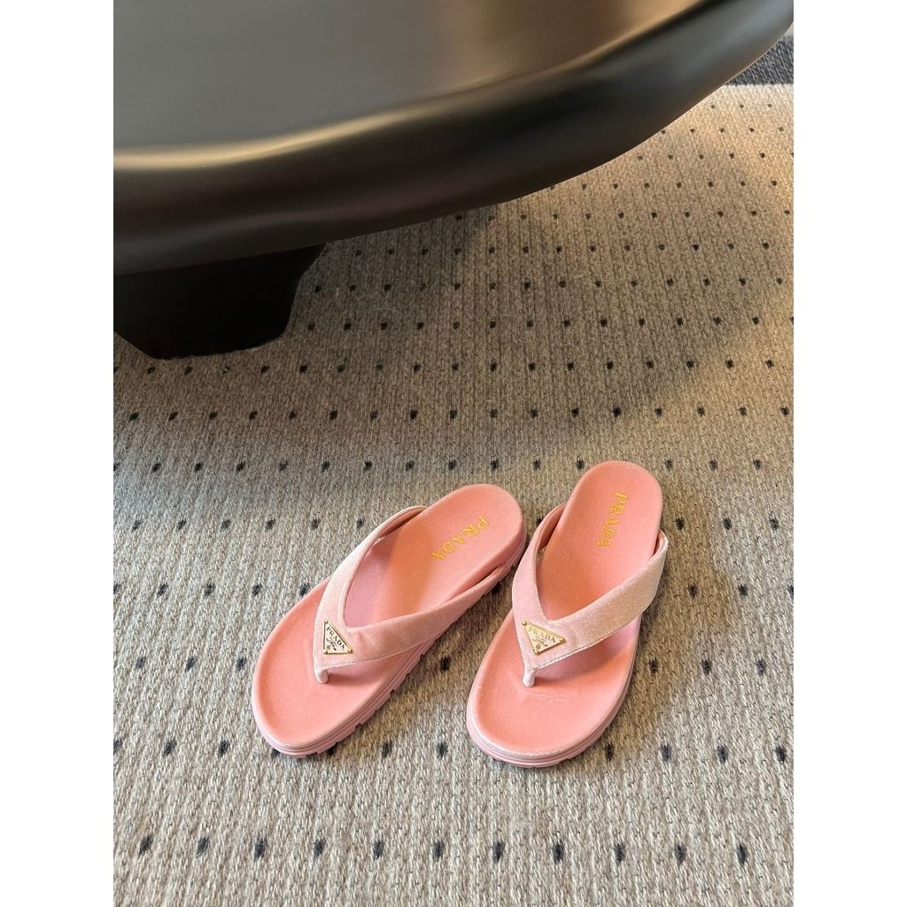 Prada 2024 Summer New Style Summer Classic Triangle Flip-Flops Logo ...