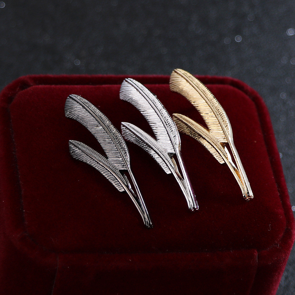 1PC Men's and Women's Clothing Feather Retro Double Banana Gold Sliver ...