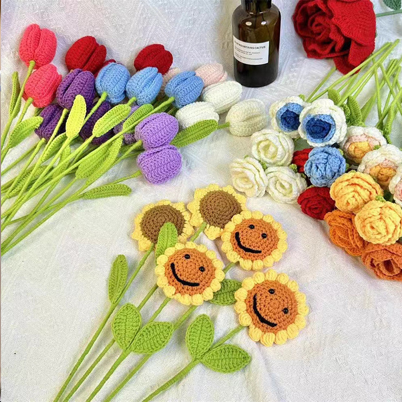 Hand Woven Flowers Rose Tulips Handicraft Crochet Flowers Bouquet DIY ...