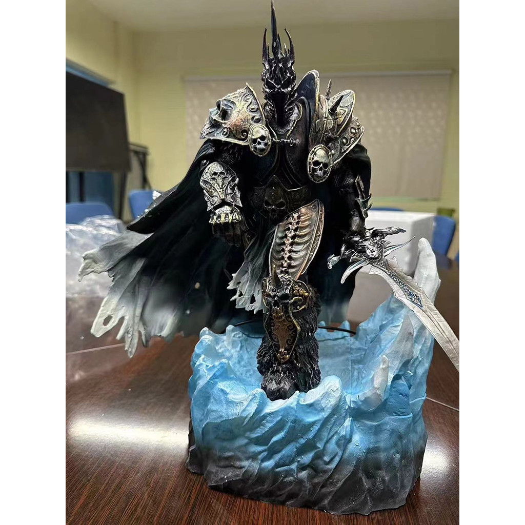 World of Warcraft Lich King Figure Statue Model With Led Light | Shopee ...