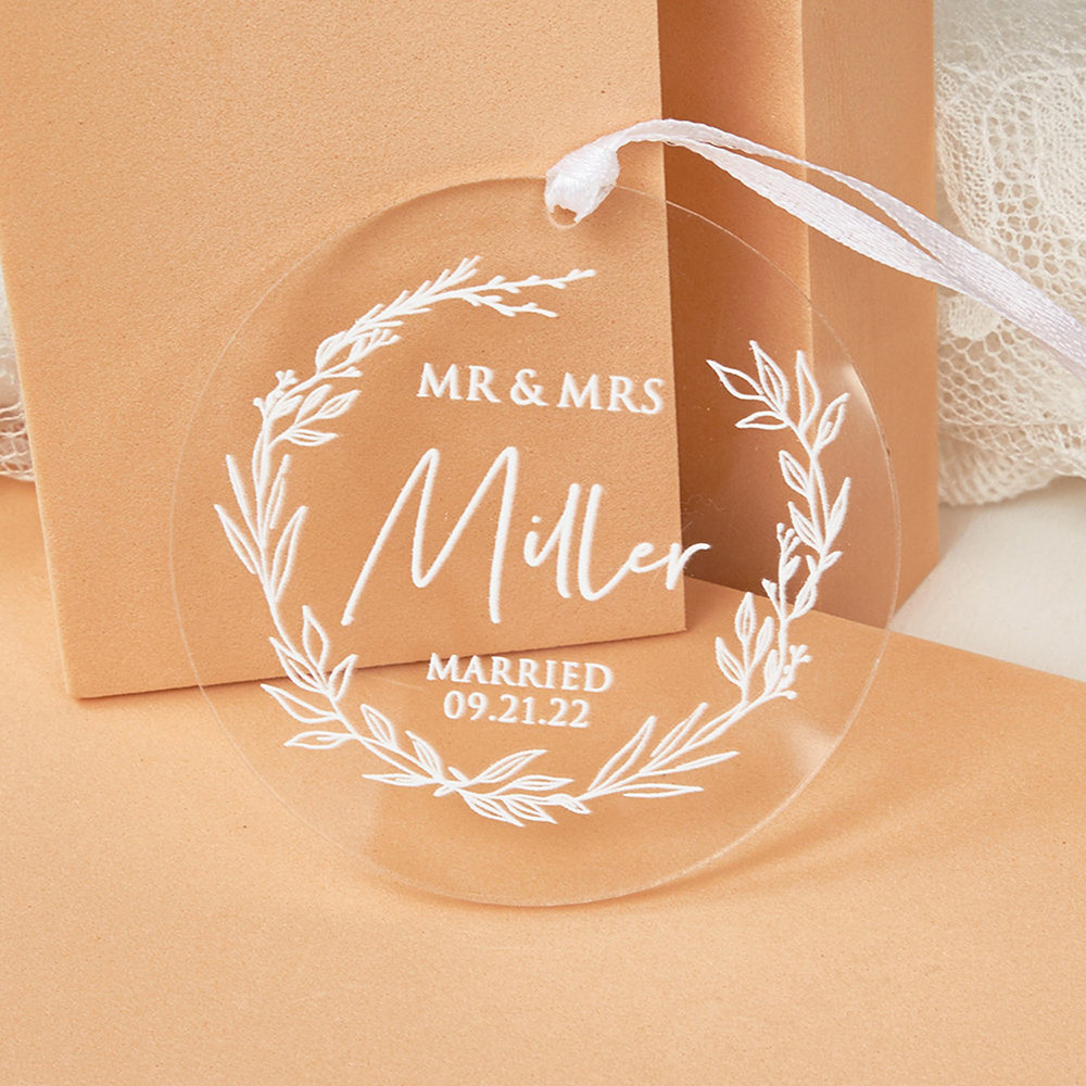Personalised Wedding Mr & Mrs Married Ornament with Name and Date ...