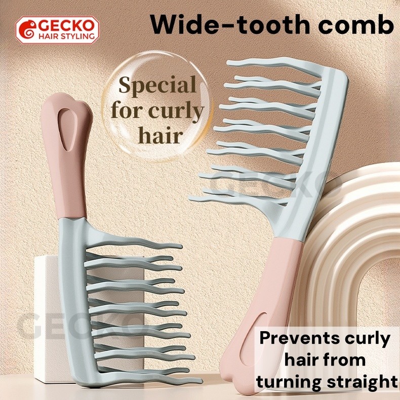 Wide-tooth comb for curly hair Soft rubber handle Smooths out tangles ...