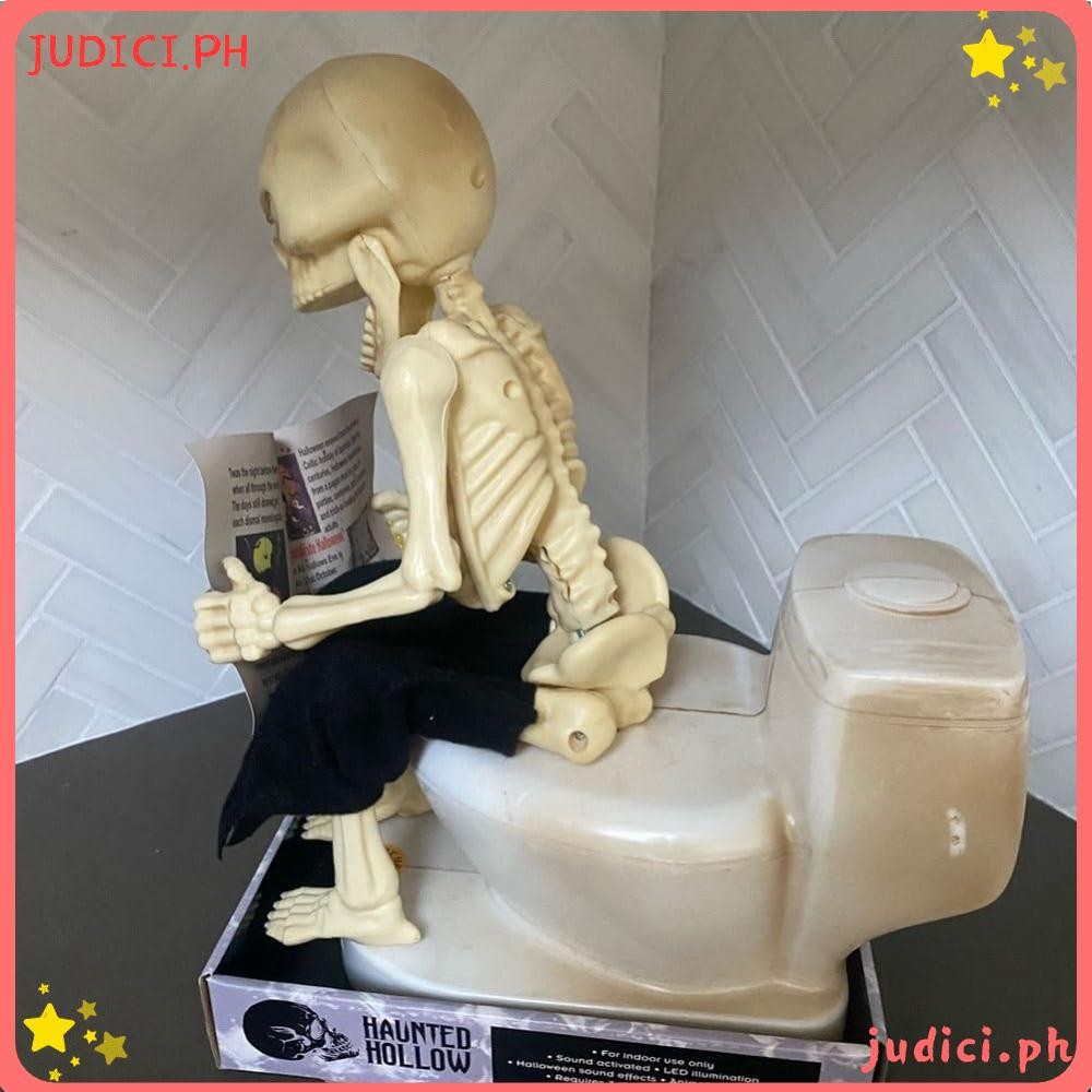 JUDICI Farting Skeleton on Toilet, Reading Newspapers Skull Decoration ...