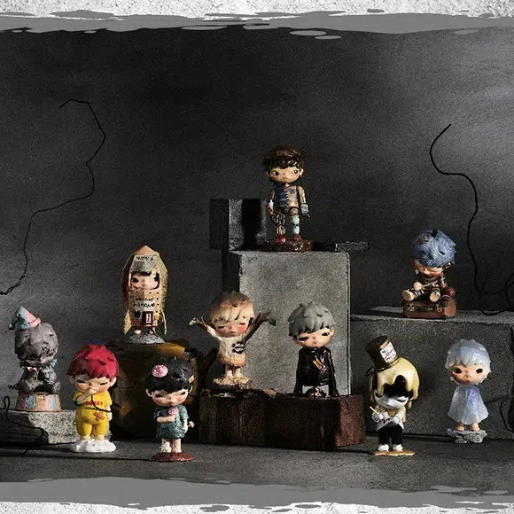 POPMART Hirono Reshaping Series Figurines, Set of 9 & Puppet | Shopee ...