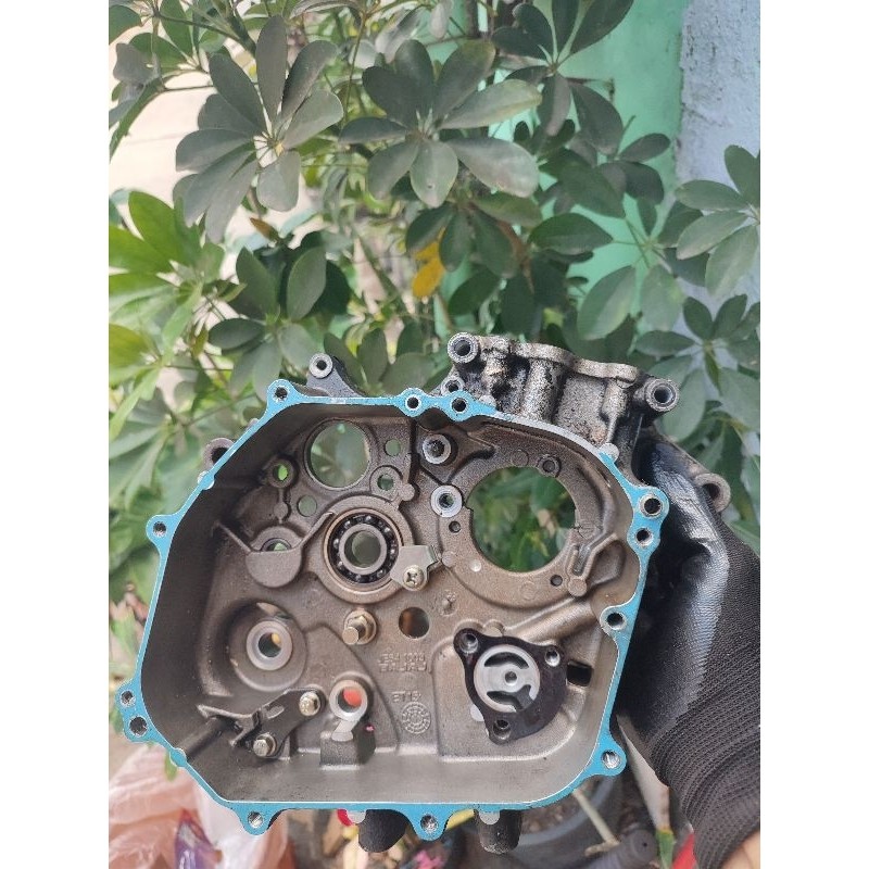 CRANKCASE ROUSER 135 LS Secondhand genuine | Shopee Philippines