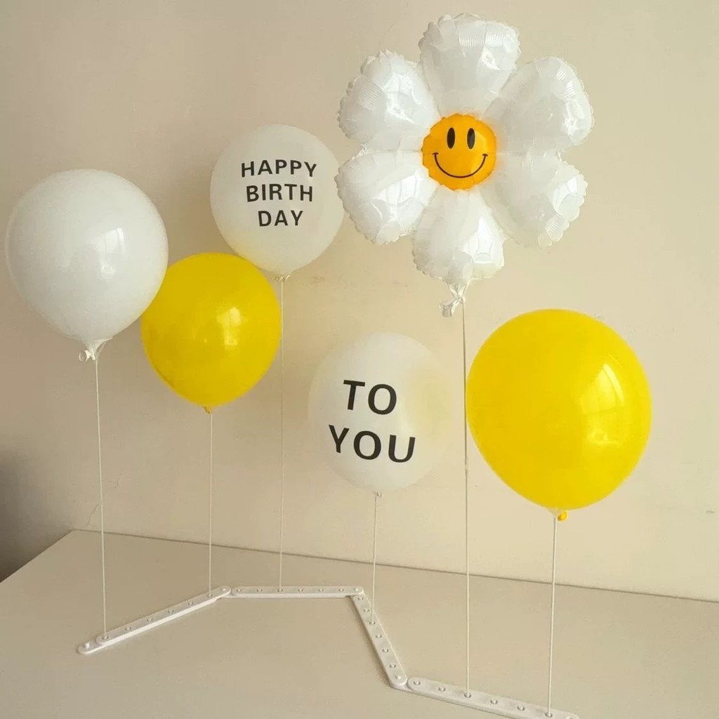 Folding Balloon Stand Balloon Stand Table drifting Floating on the ...