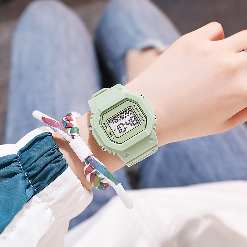 Small Square Watch, Simple Square Sports Men's and Women's Electronic ...