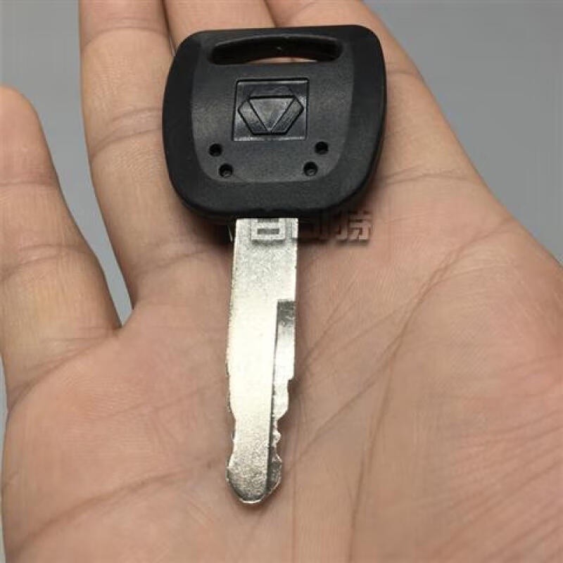 Excavator tripod excavator key Volvo Xiaosong Carter shungang Sany ...