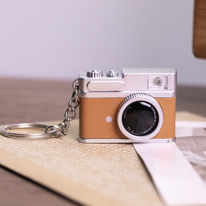 1PC Mini Retro Vintage Camera Keychain Lights Up with Sound Mini Camera ...