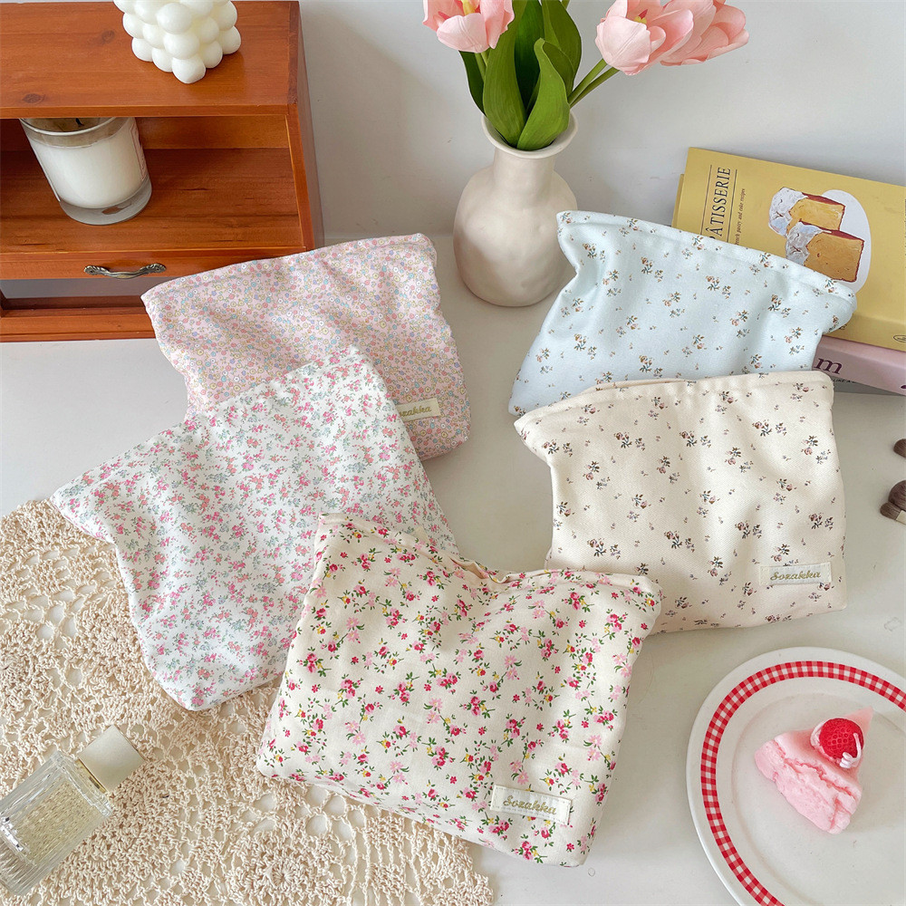 Cute Floral Prints Drawstring Pocket Sundry Organizer Bag Portable ...