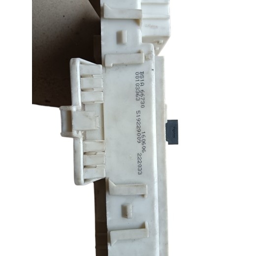 Applicable to Mazda 3 body computer center control box module indoor ...