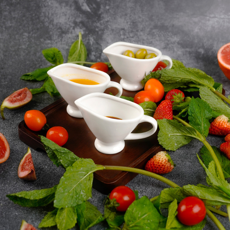 Kitchen Plus Sauce Pitcher Gravy Boat Dressing Serving Gravy Pitcher ...