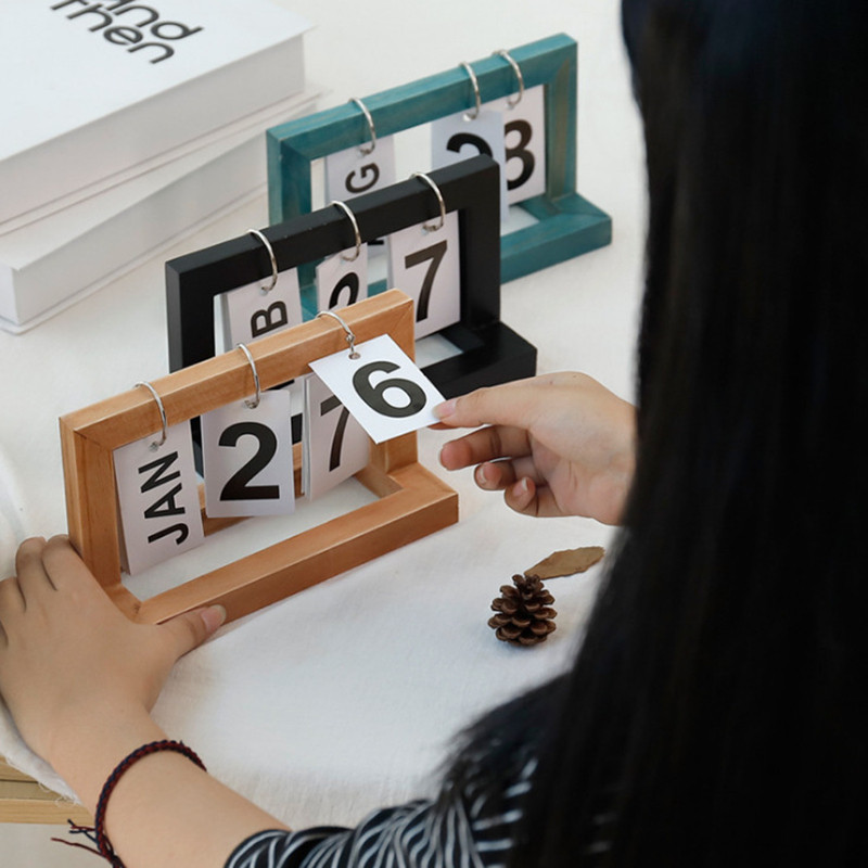 Wooden Calendar Nordic Simple Style Multicolor Flipping Wooden Desk ...