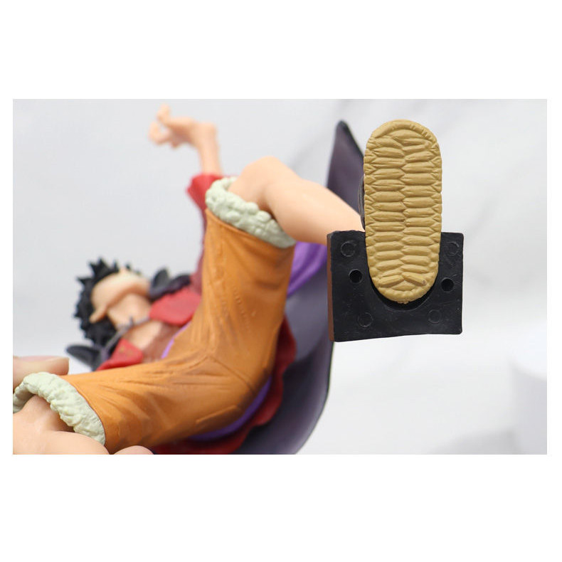 One Piece Art King Modeling Luffy Cloak Battle Suit Squat Posture ...
