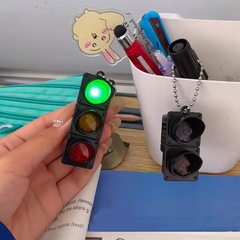 Electronic Traffic Light Keychain,Creative Backpack Pendant,Car Key ...