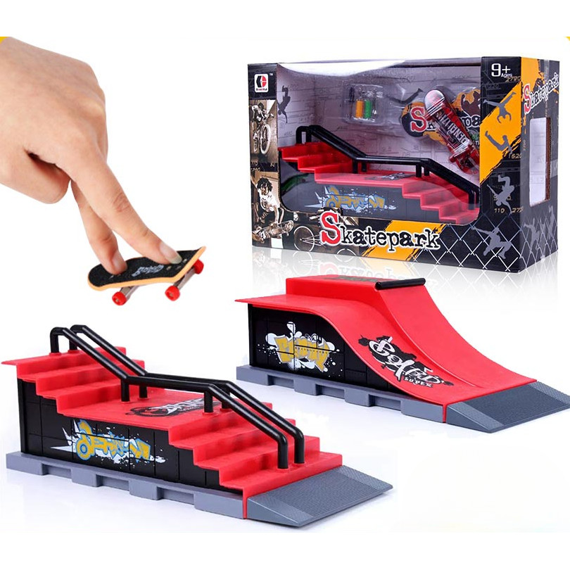 Finger Skateboard Toy Fingerboard Ramp Set Mini Skating Board Venue ...