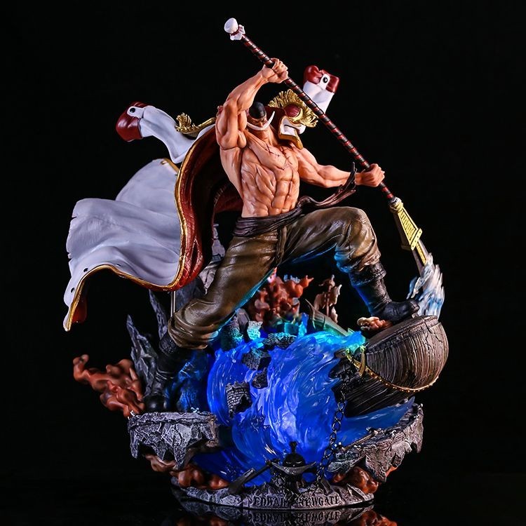 One Piece Figure Four Emperors Battle Whitebeard Top War GK Super Model ...