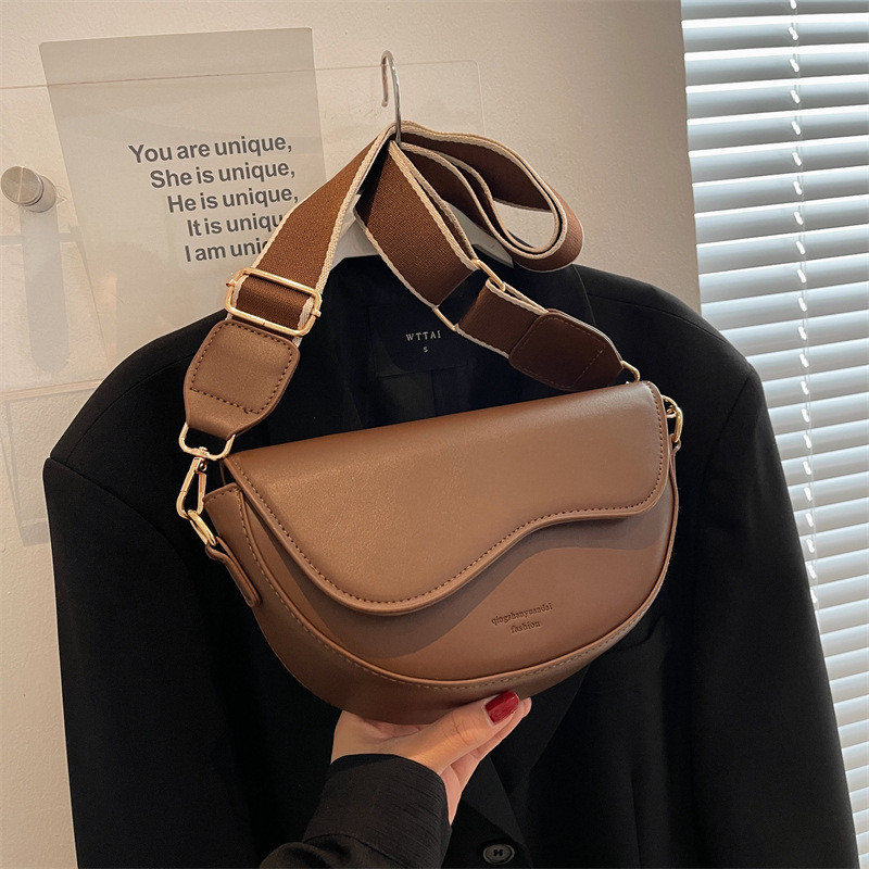 COD Luxury Leather Sling Bag for Woman Vintage Design Saddle Bag ...