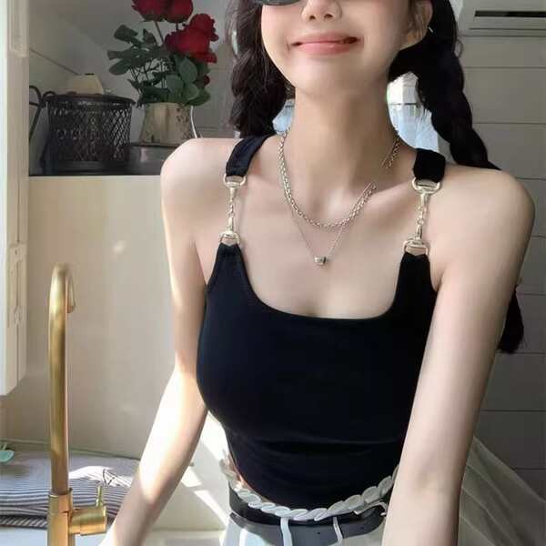 sando sando for women Dopamine camisole style bra with bra pads worn on ...