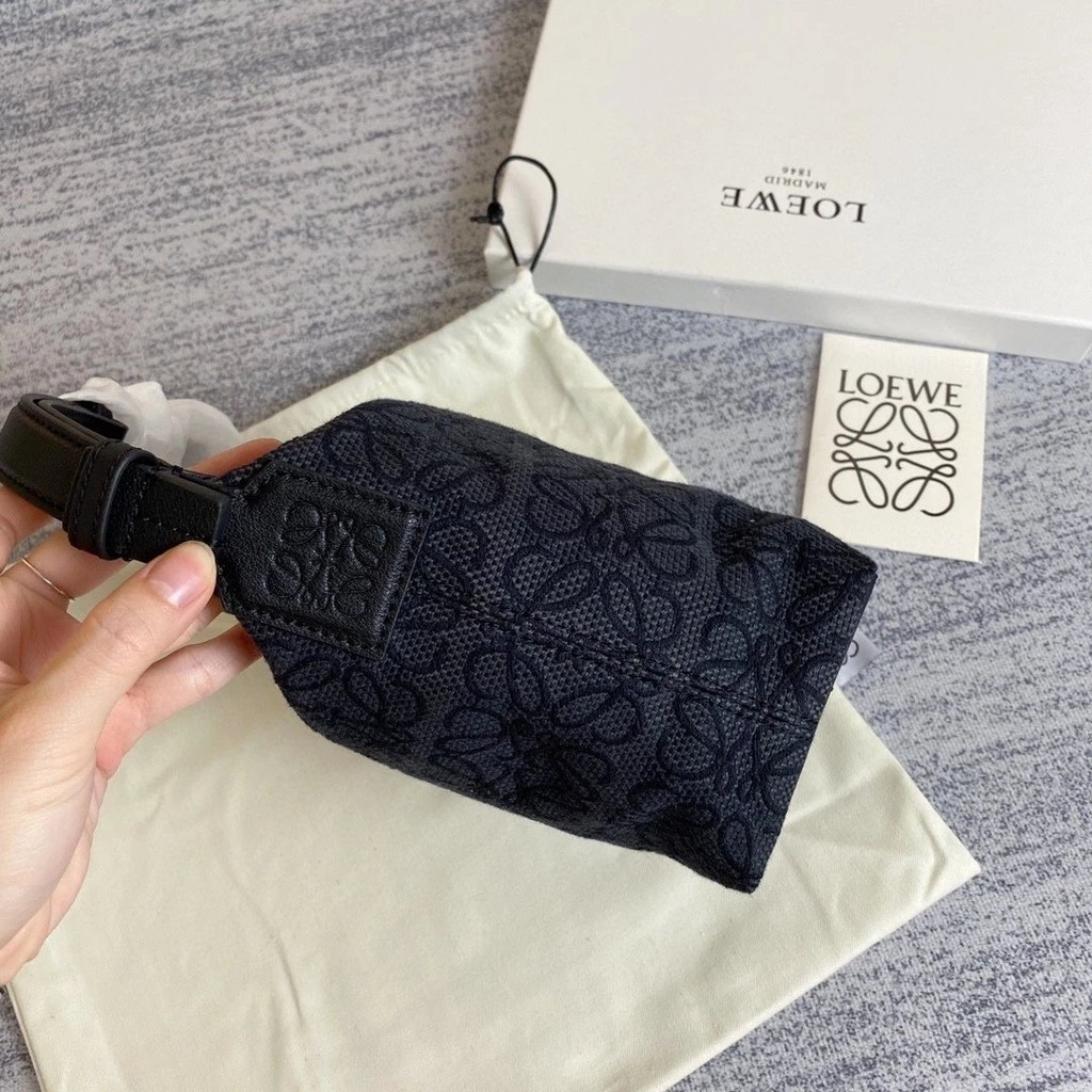 Loewe Loewe Classic Loewe Canvas Embroidered One-Shoulder Underarm ...