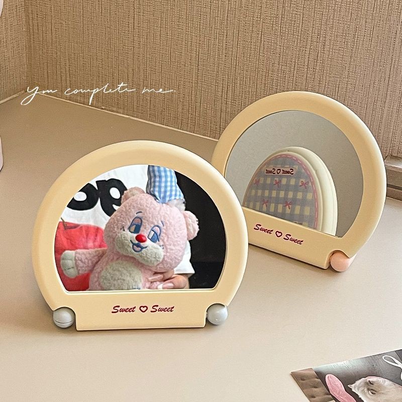 High-value Cute Small Mirror Outing Portable Portable Handheld Makeup ...