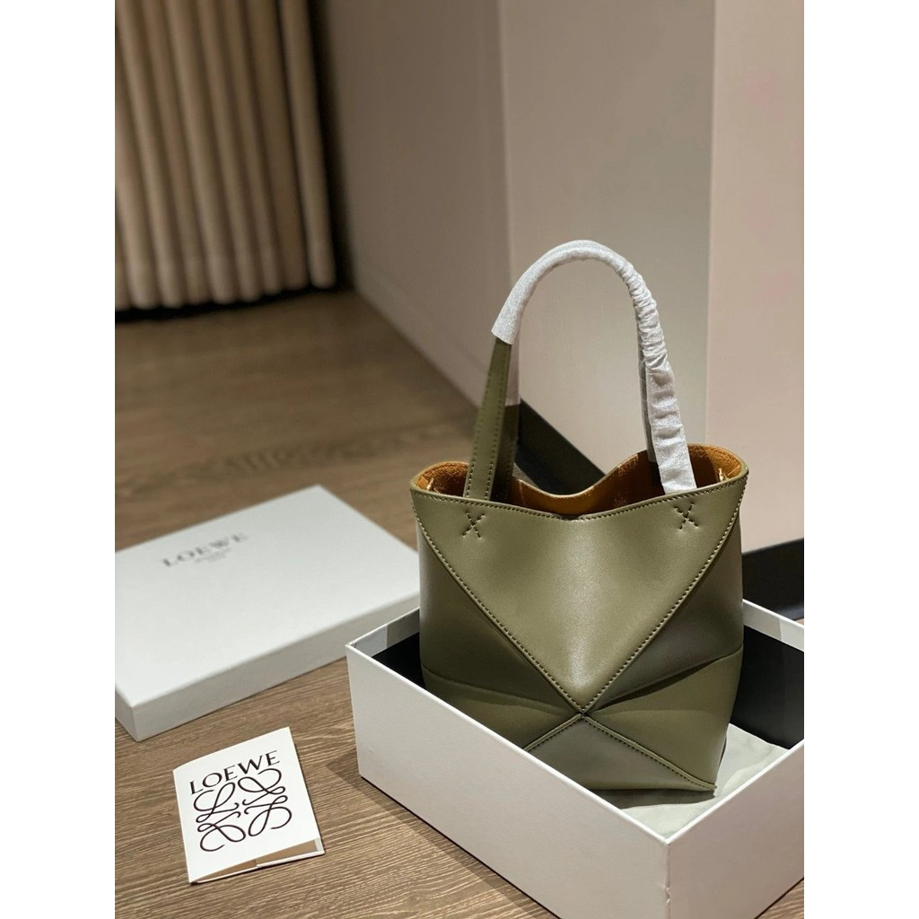 Loewe Loewe New Style Loewe Leather Foldable Tote Bag Portable Cross ...